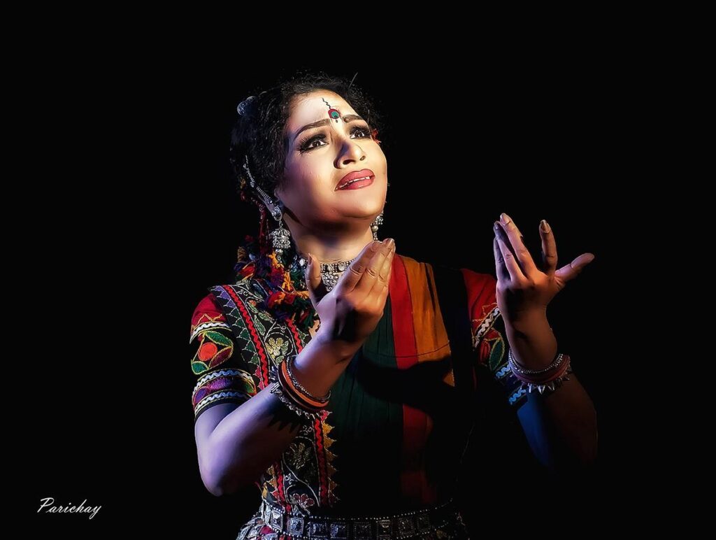 Prothomo Karecho Srishti: Solo Dance-Drama by Anita Mallick - Clickstory